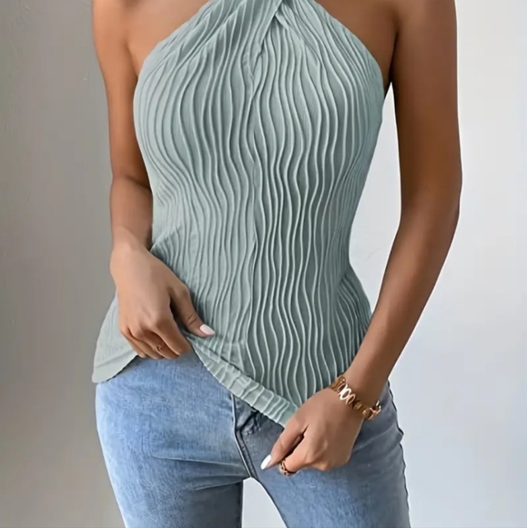 Tops | Ripple Keyhole Halter Top | Poshmark